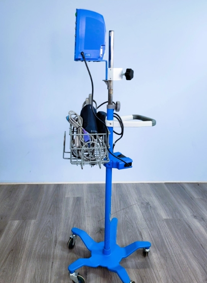 Refurbished GE Carescape Dinamap V100 - EAST WEST MEDICAL